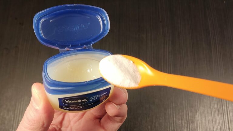 Combine Baking Soda with Vaseline: A Quick and Effective Solution ...