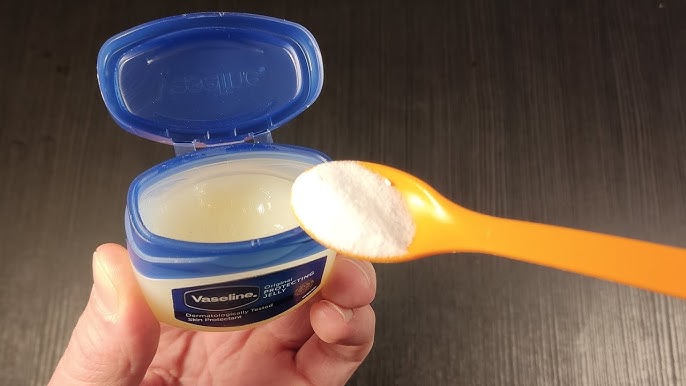 Mix Vaseline with Baking Soda and You’ll Never Stop Using This! 🧴 ...