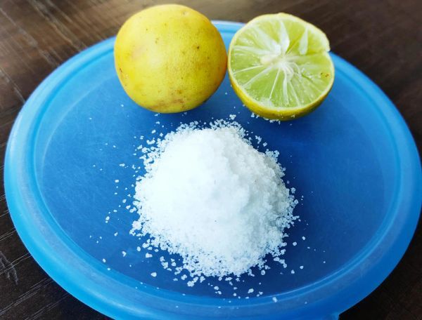 Natural Treatment for Toenail Fungus Using Lemon and Salt – Green Tricks